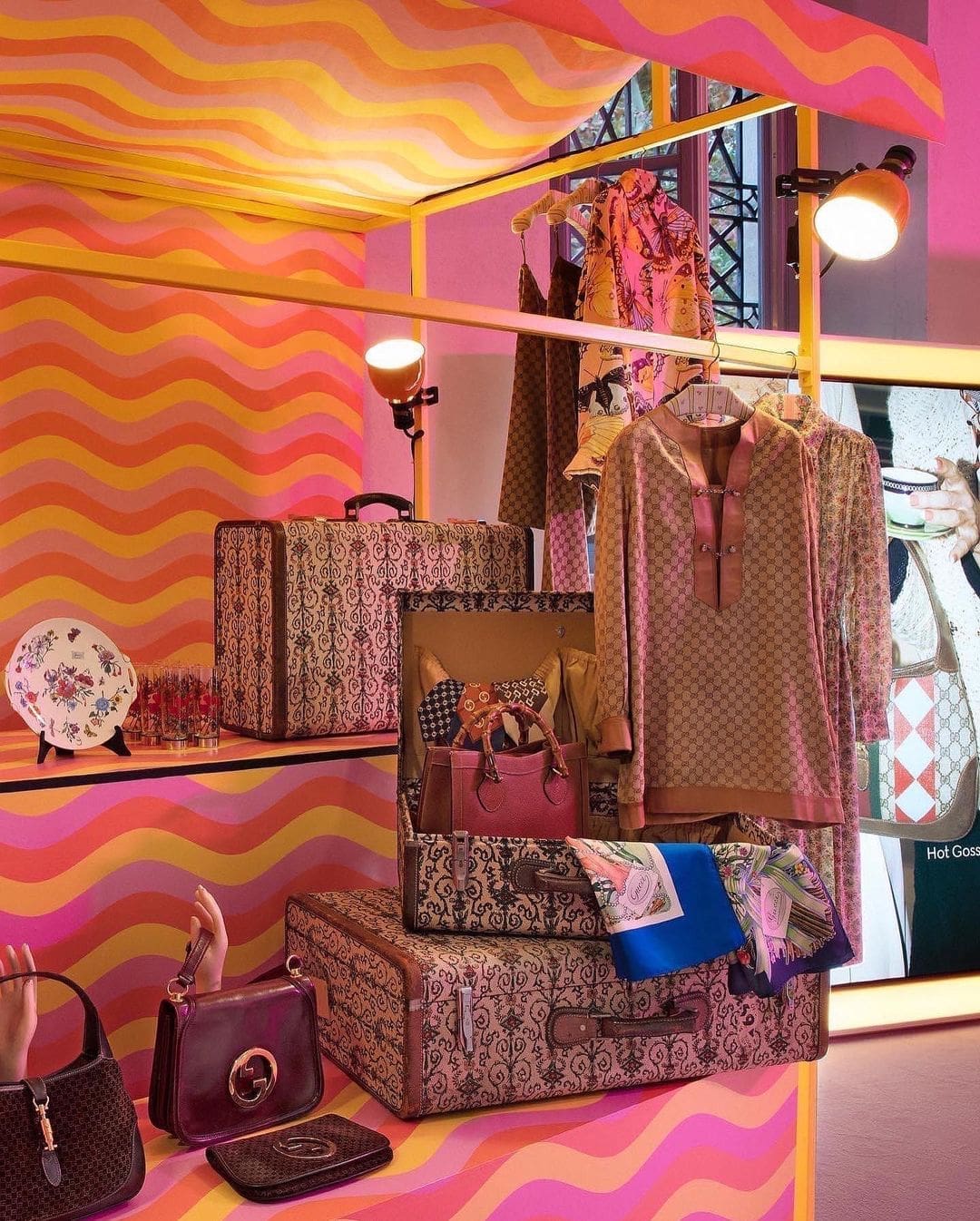 Gucci Vault - digital concept store opening - RUNWAY MAGAZINE ® Official