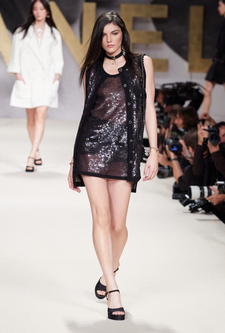 Chanel Spring Summer 2022 Ready-to-Wear - RUNWAY MAGAZINE ® Official